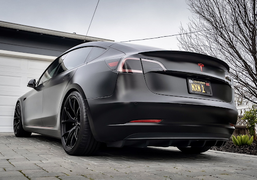 Unveiling the Mysteries of the Rear Diffuser in a Tesla Model 3 – Robot ...
