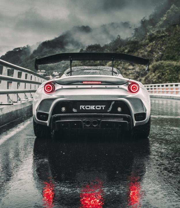 Lotus Evora Aftermarket Parts - Robot Craftsman Rear Bumper & Diffuser ...